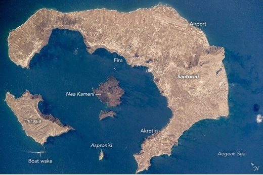 ΜΙΑ ΕΚΠΛΗΚΤΙΚΗ ΕΙΚΟΝΑ ΤΗΣ ΣΑΝΤΟΡΙΝΗΣ ΑΠΟ ΤΟ ΔΙΑΣΤΗΜΑ – Santonews