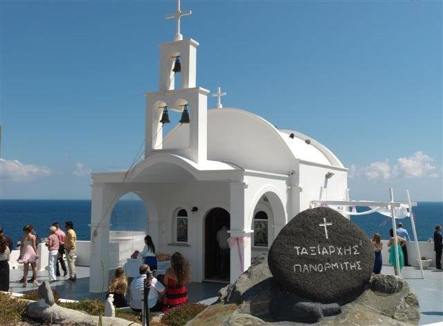 ΓΙΟΡΤΗ ΣΤΟΝ ΠΑΝΟΡΜΙΤΗ ΒΟΥΡΒΟΥΛΟΥ – Santonews